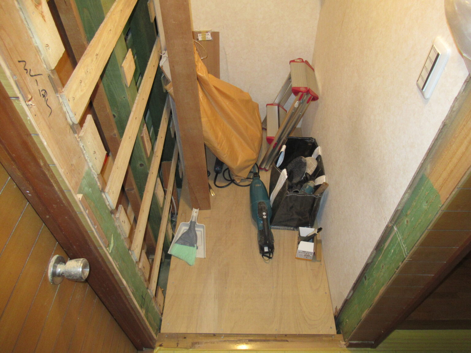 段差20㎝！？ 安全なトイレ空間づくり | YELLHOUSE